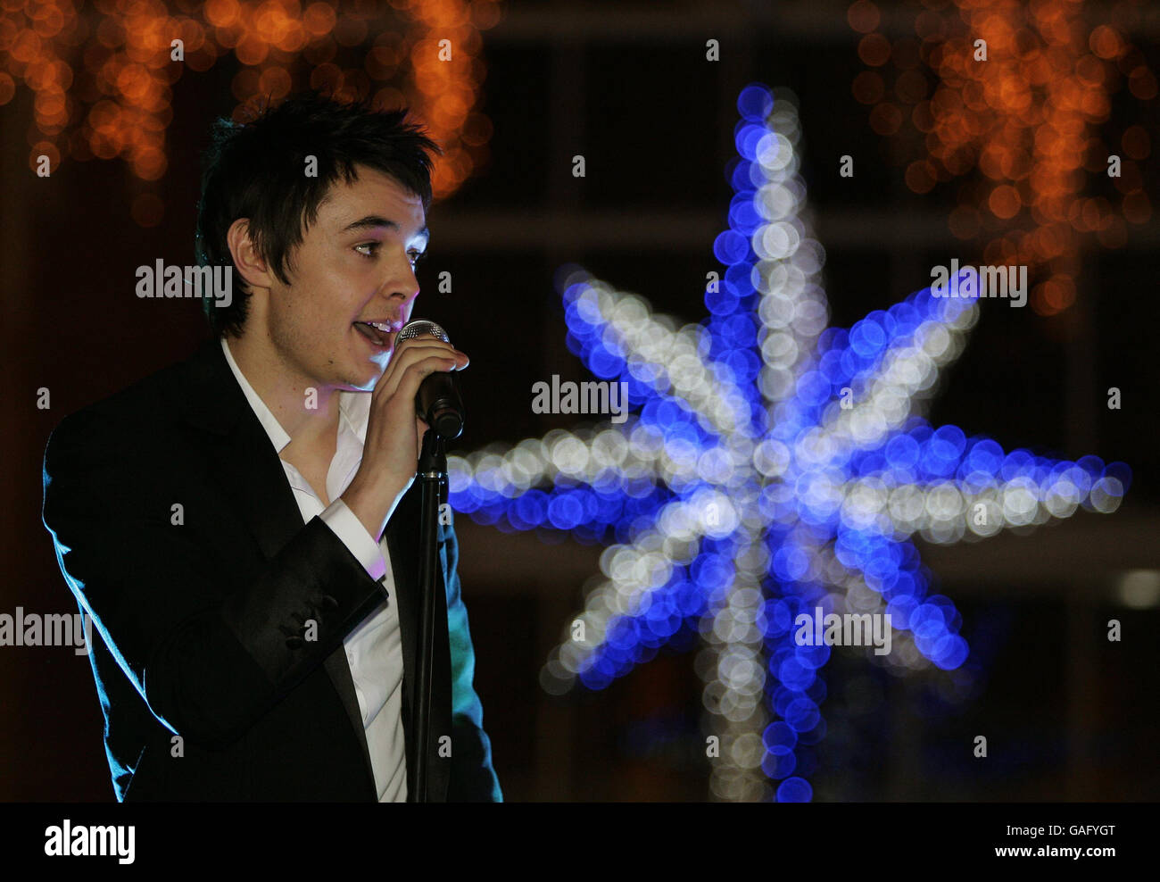 X-Factor winner Leon Jackson signing session - Livingston Stock Photo ...