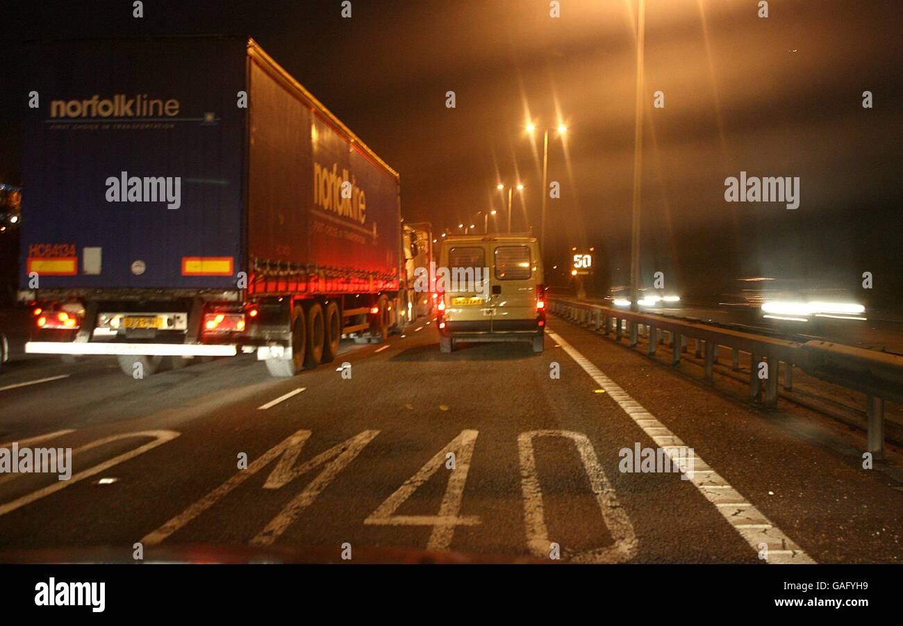 M40 Traffic. General view of the traffic jam on the M40 Stock Photo - Alamy