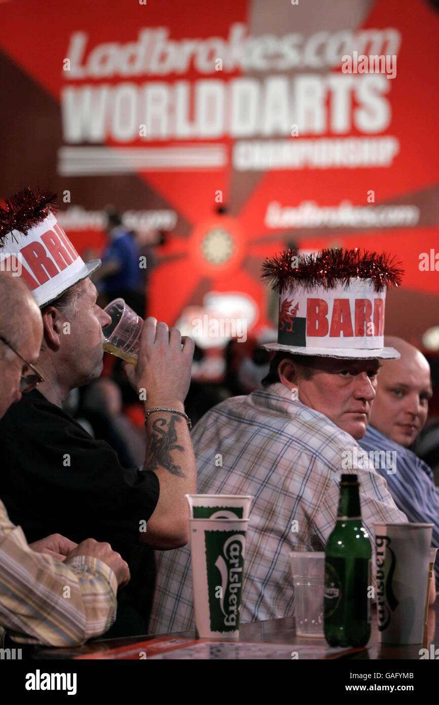 Darts - Ladbrookes.com PDC - World Darts Championship - Alexandra ...