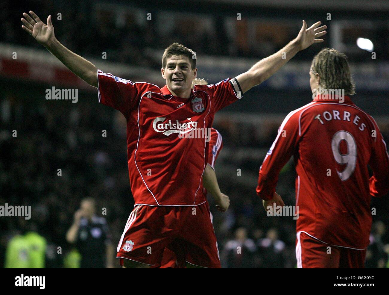 Steven Gerrard Celebrating Hd