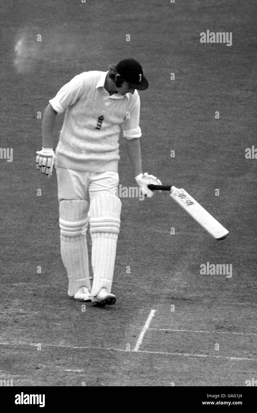 England's Chris Old takes a break to change his bat after the handle ...