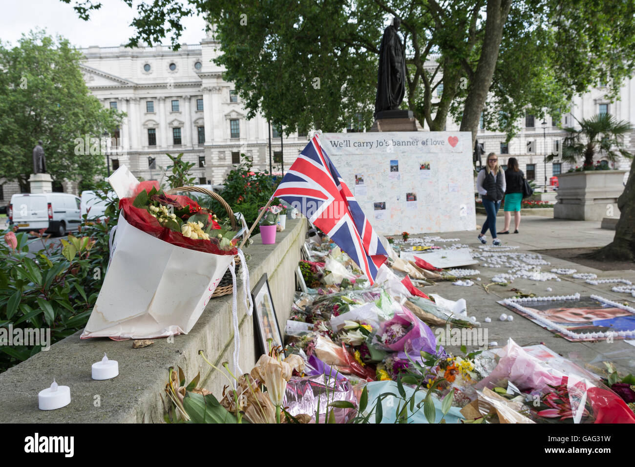 Labour square hi-res stock photography and images - Alamy