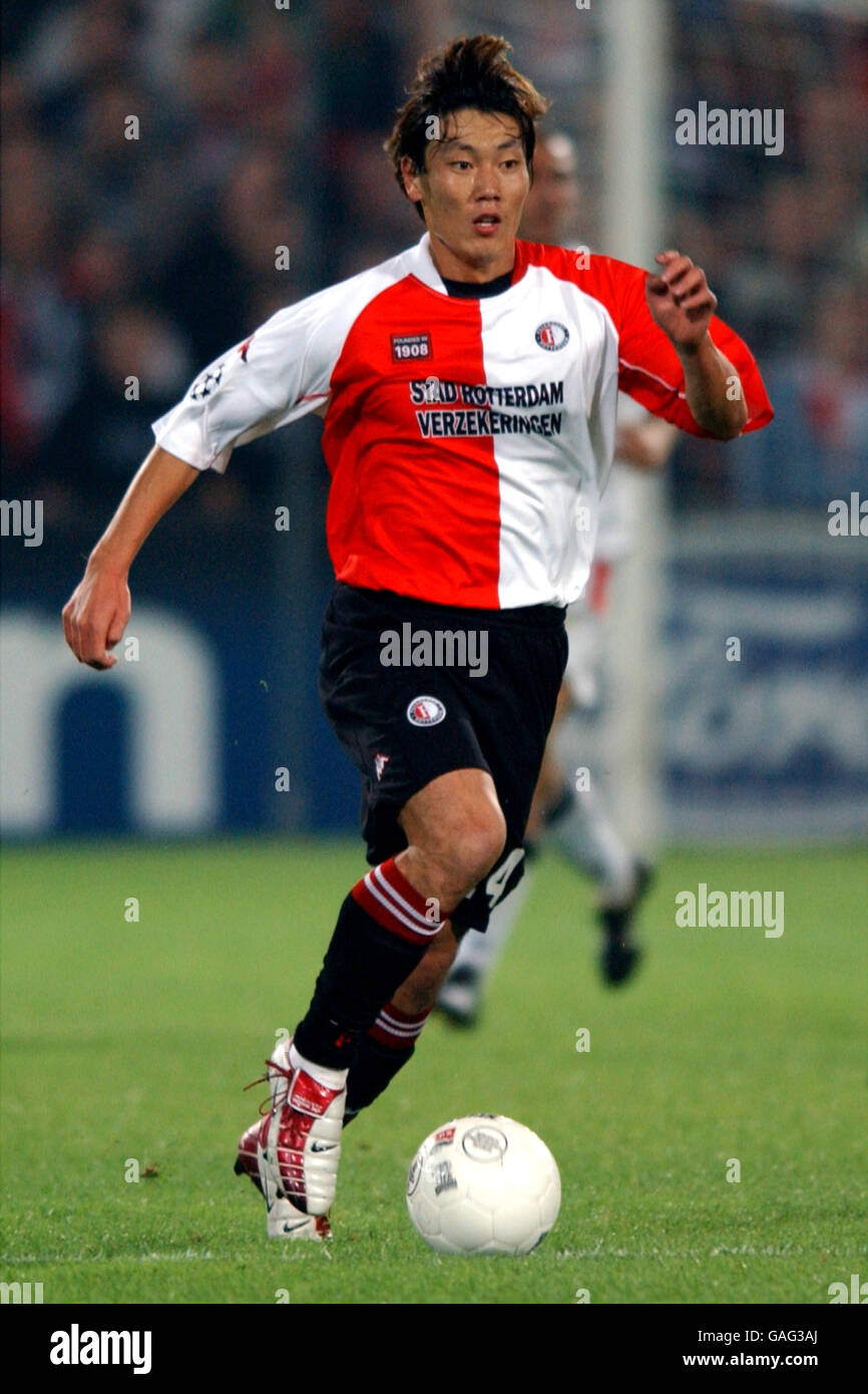 Soccer - UEFA Champions League - Group E - Feyenoord v Juventus. Chong ...