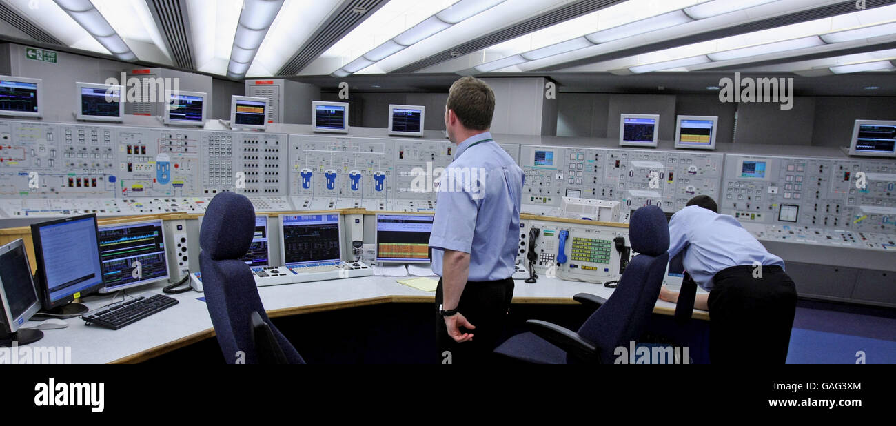 The control room at sizewell b nuclear power station hi-res stock ...