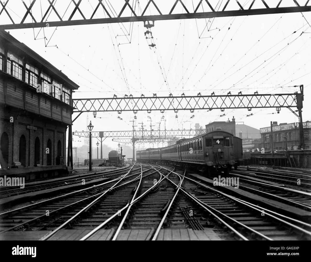 Transport - Electric Trains - London - 1919 Stock Photo - Alamy