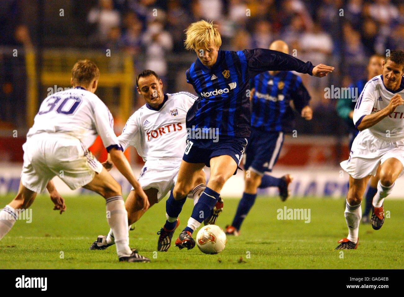 Stabaek's Marel Baldvinsson (r) tales on Anderlecht's Yves Vanderhaeghe ...