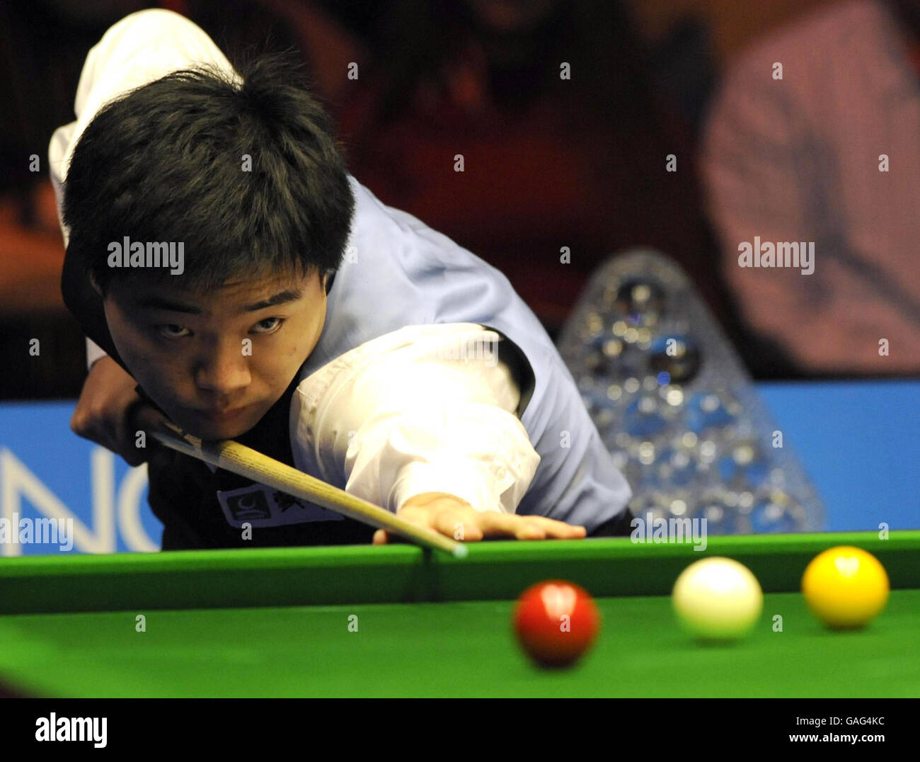Snooker - SAGA Insurance Masters - Day Four - Wembley Arena Stock Photo ...