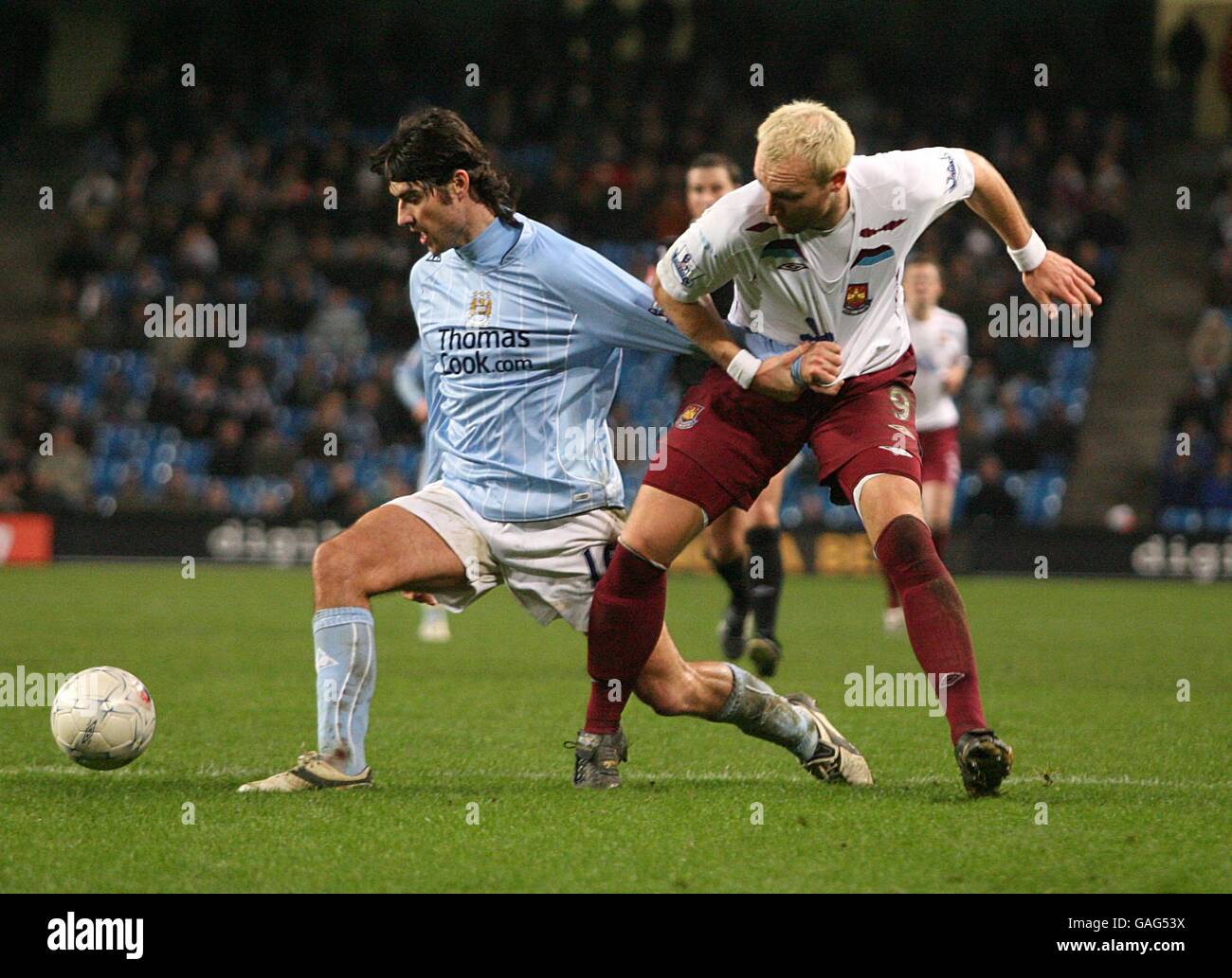 Manchester city l and dean ashton hi-res stock photography and images ...