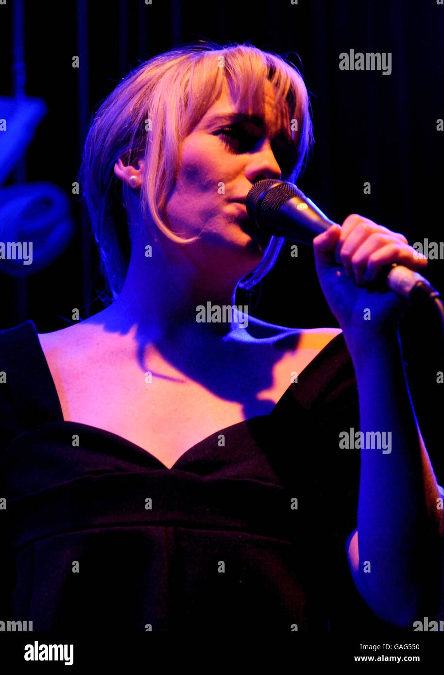 Showbiz duffy singer welsh hi-res stock photography and images - Alamy