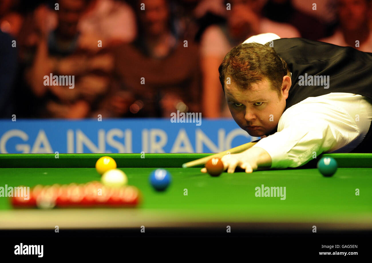 SNOOKER - SAGA Insurance Masters - Final - Wembley Arena. Stephen Lee ...