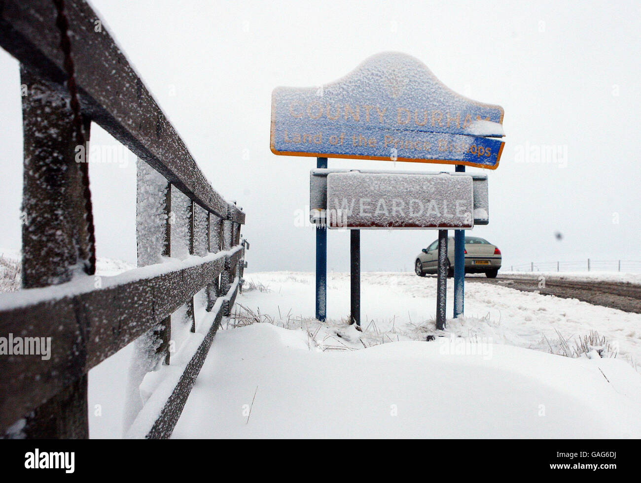 Snow hits the UK Stock Photo - Alamy