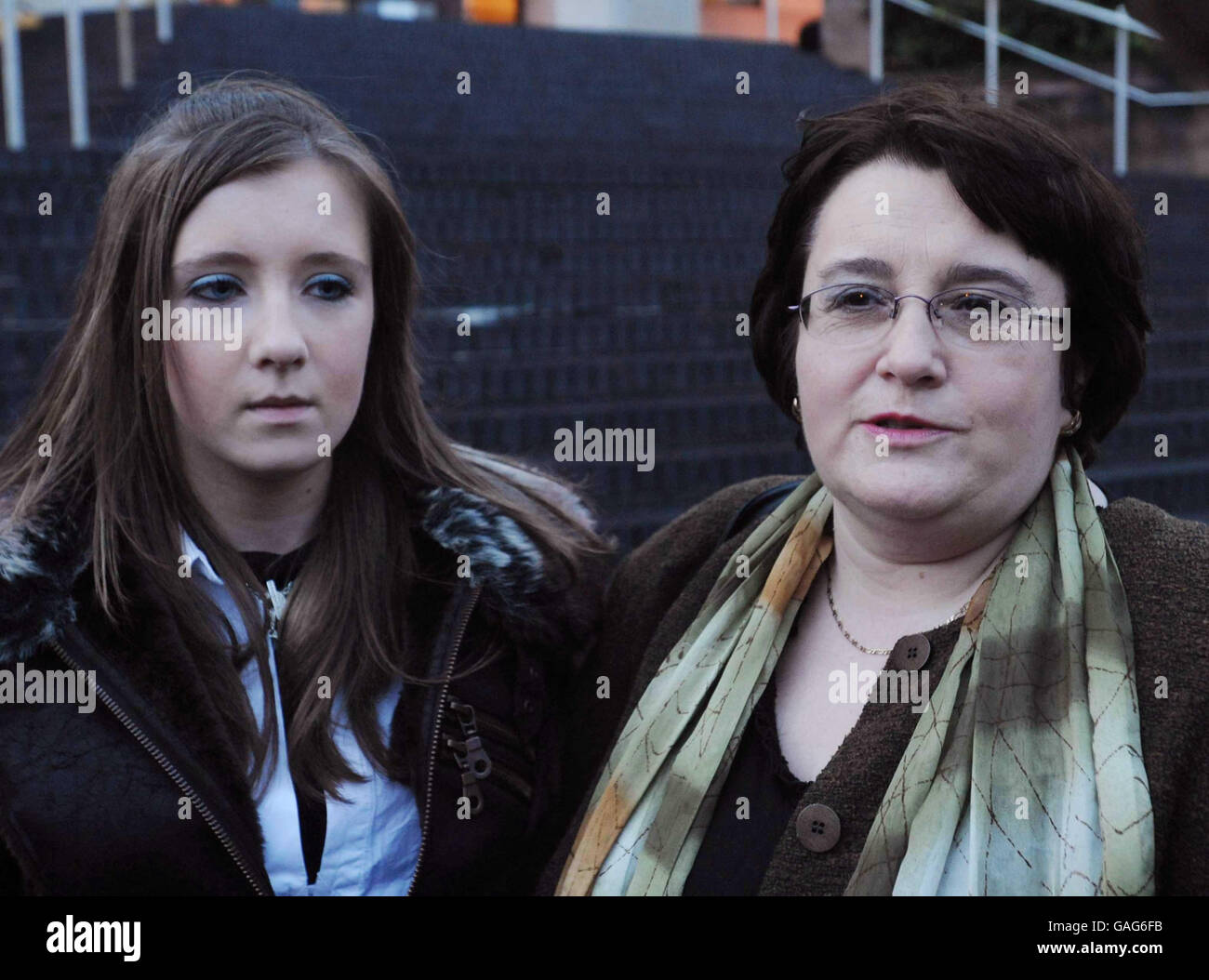 Widow helen farr with her daughter emma hi-res stock photography and ...
