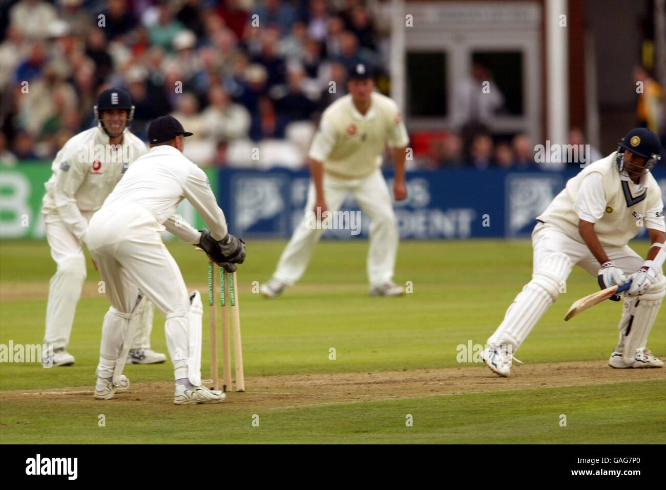 Cricket stewart stumps hi-res stock photography and images - Alamy