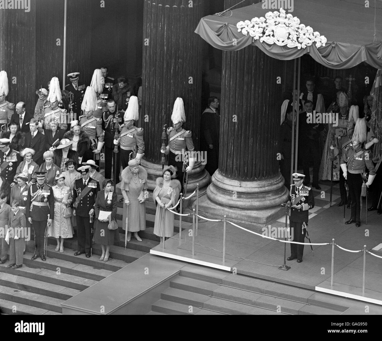 Royalty - Festival of Britain Opening Ceremony - London Stock Photo - Alamy