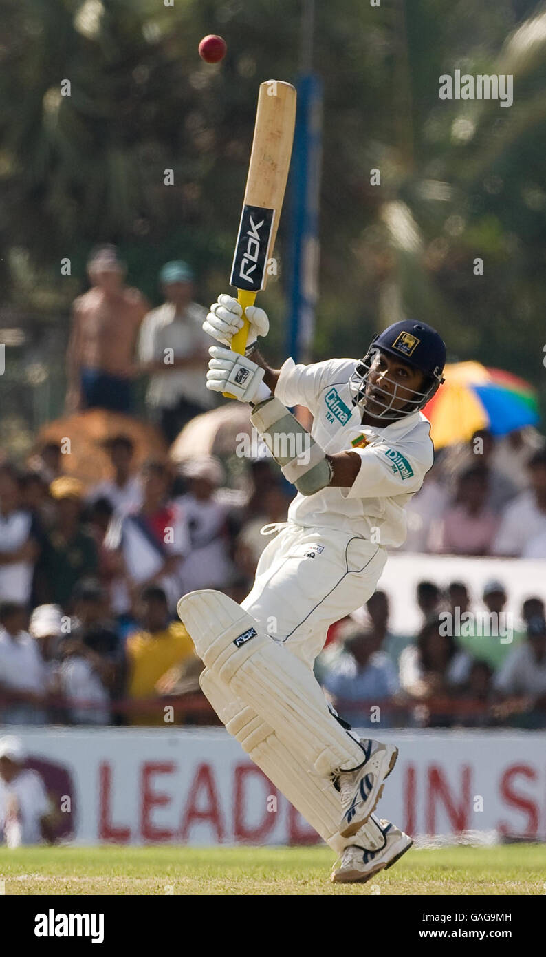 Sri Lankan captain Mahela Jayawardene bats during the Third Test Match ...