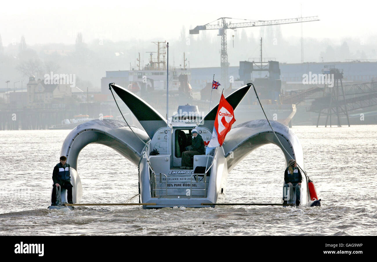 Earthrace, the fastest eco boat on the planet fuelled entirely on 100% ...