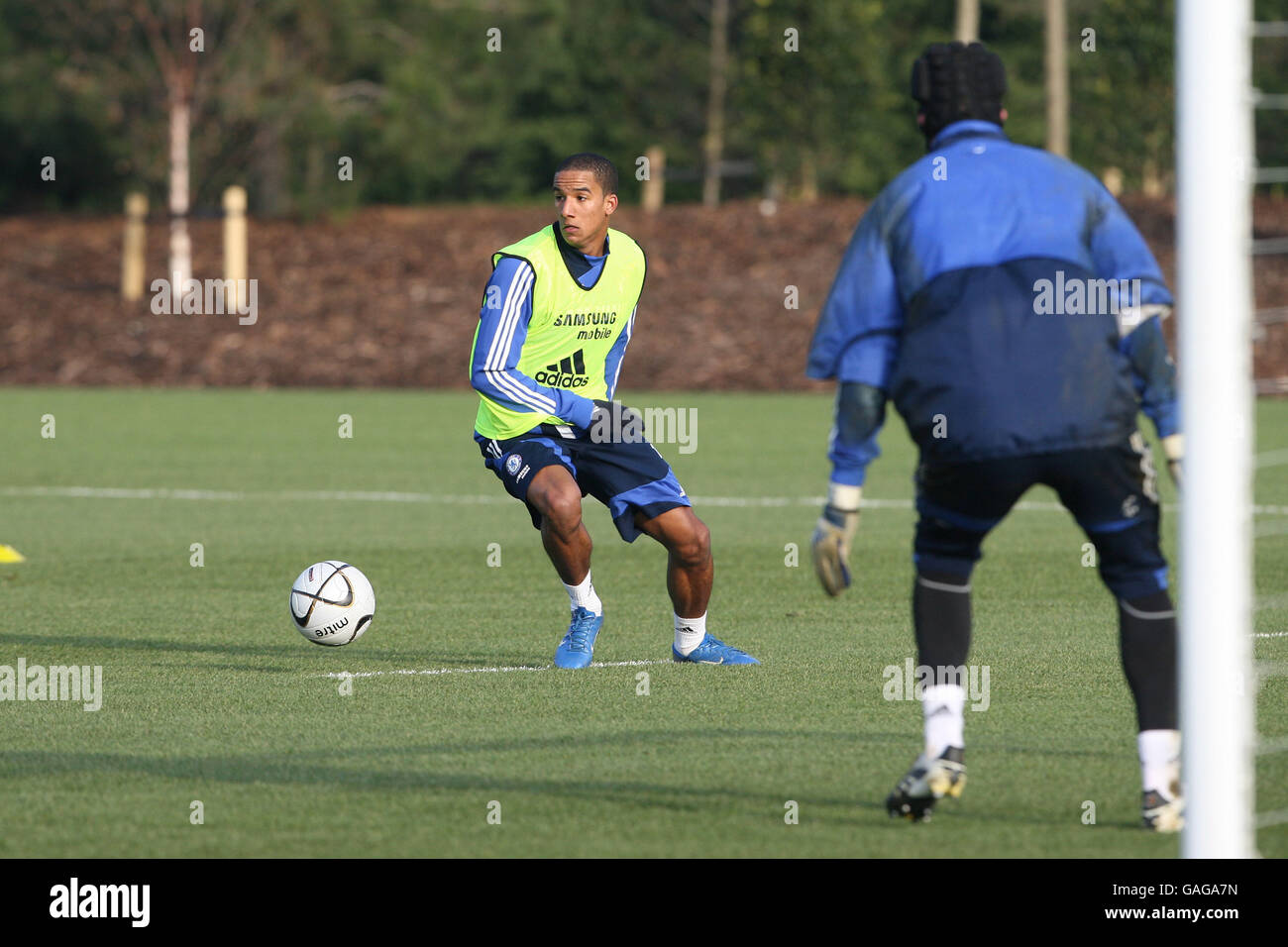 Chelseas scott sinclair during training hi-res stock photography and ...