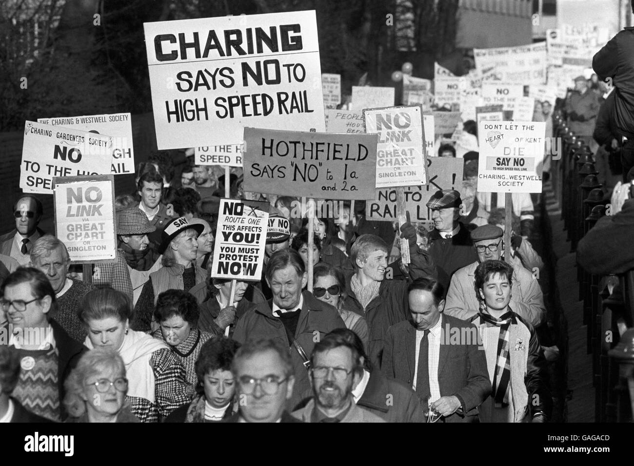 Placards protest people Black and White Stock Photos & Images - Alamy