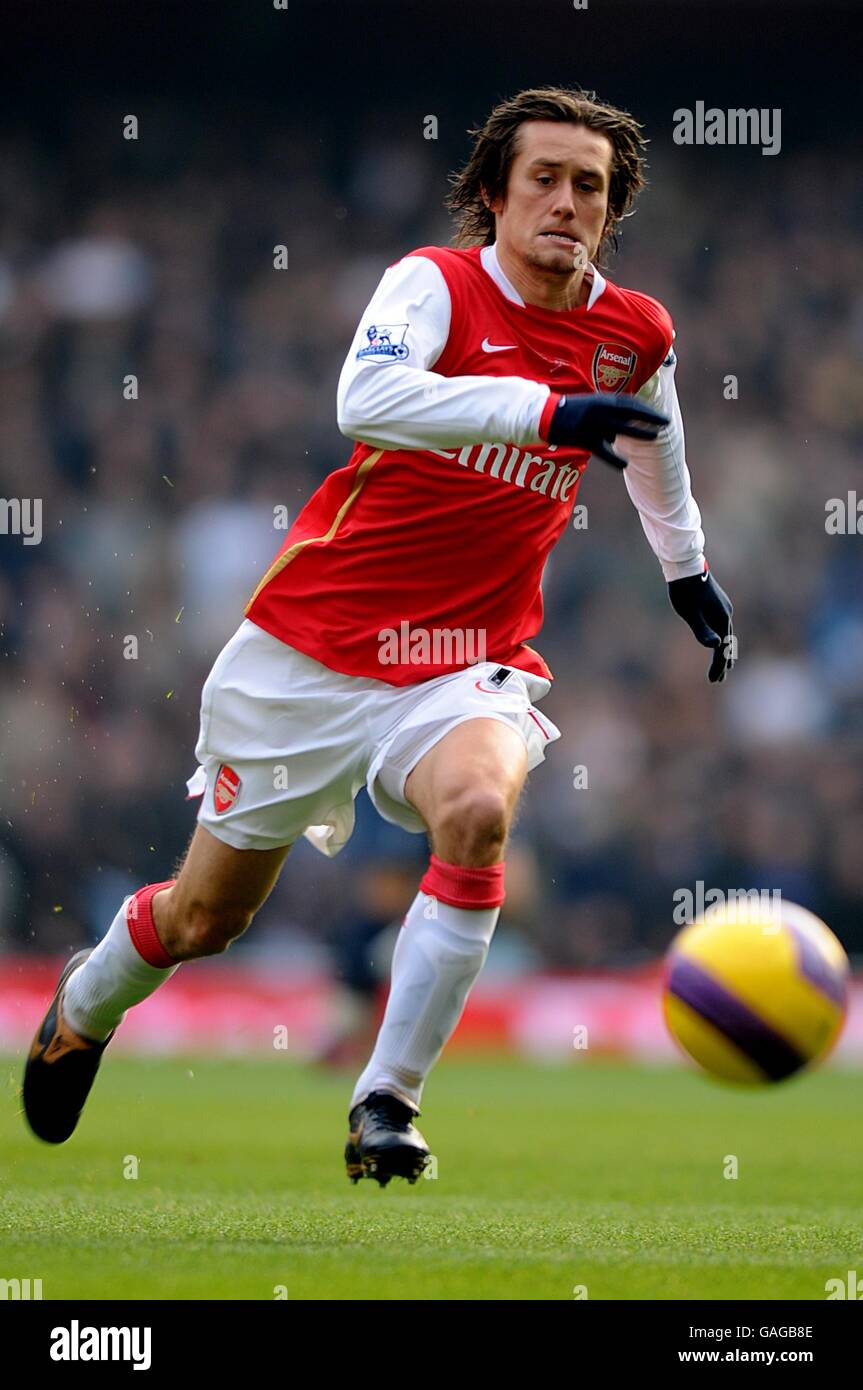 Emirates stadium tomas rosicky hi-res stock photography and images - Alamy
