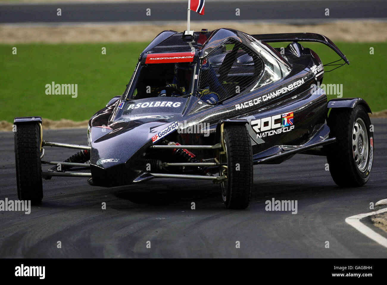 Motor racing race of champions wembley stadium hi-res stock photography ...