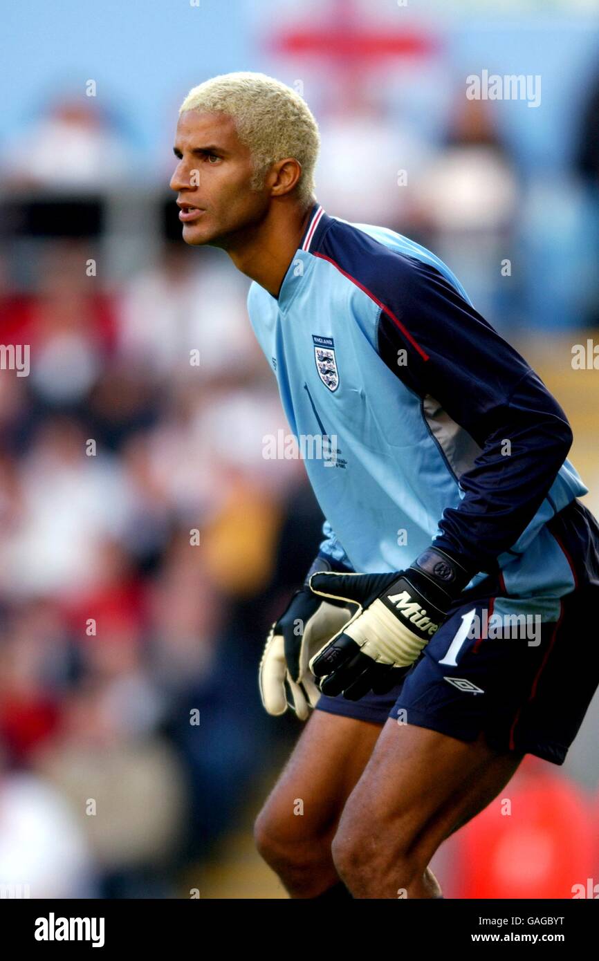 England goalkeeper david james hi-res stock photography and images - Alamy