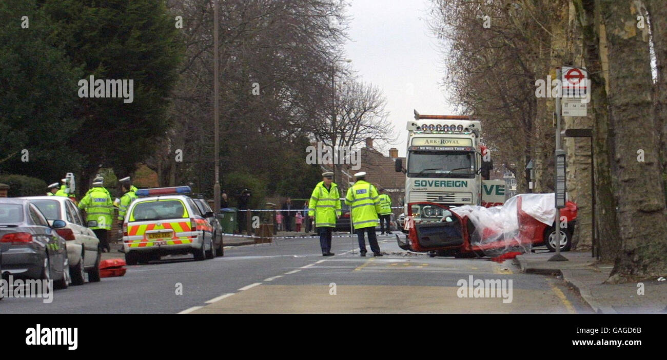Police scene in little hi-res stock photography and images - Alamy