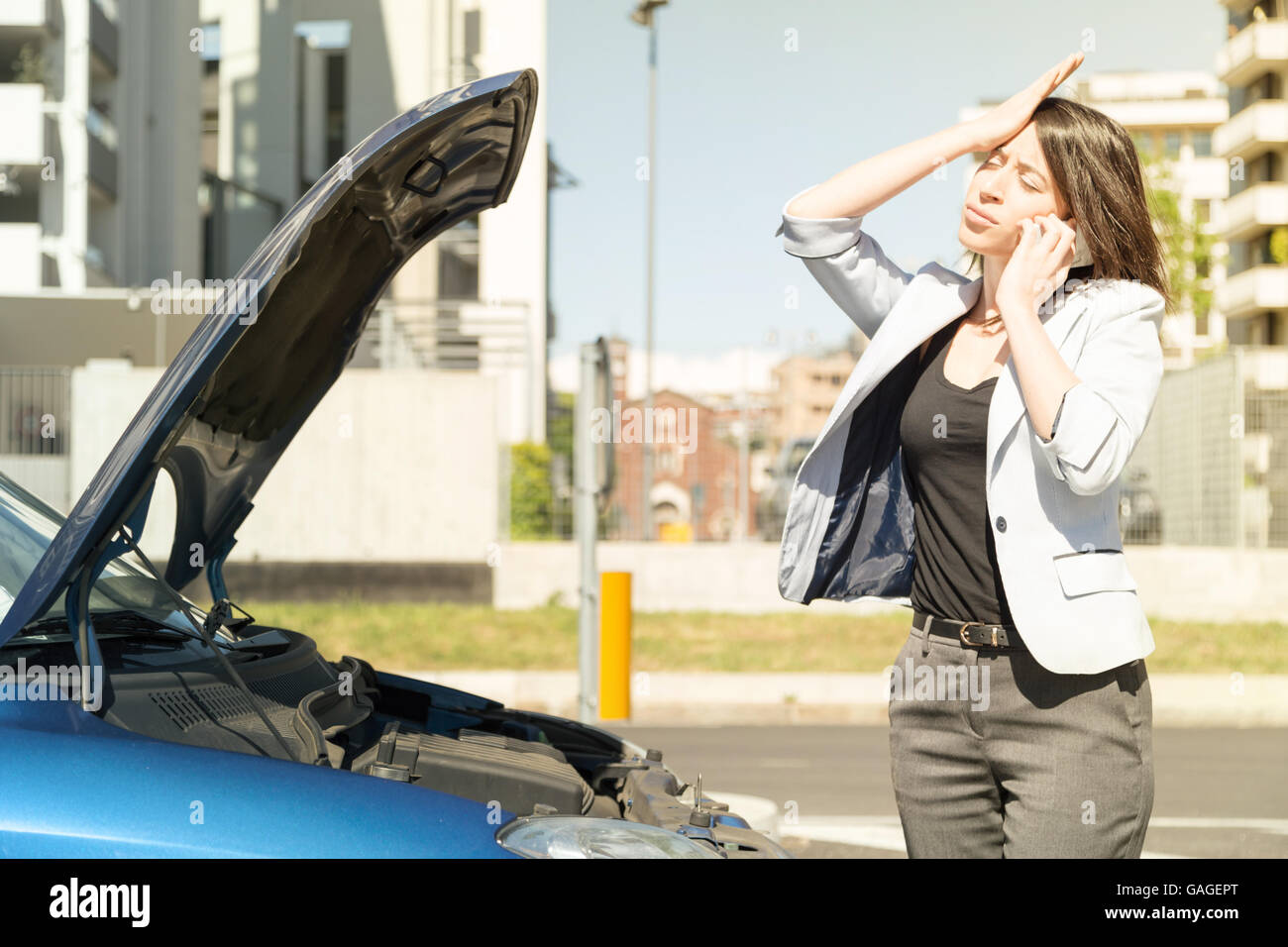 Car and transportation problems concept photo Stock Photo - Alamy