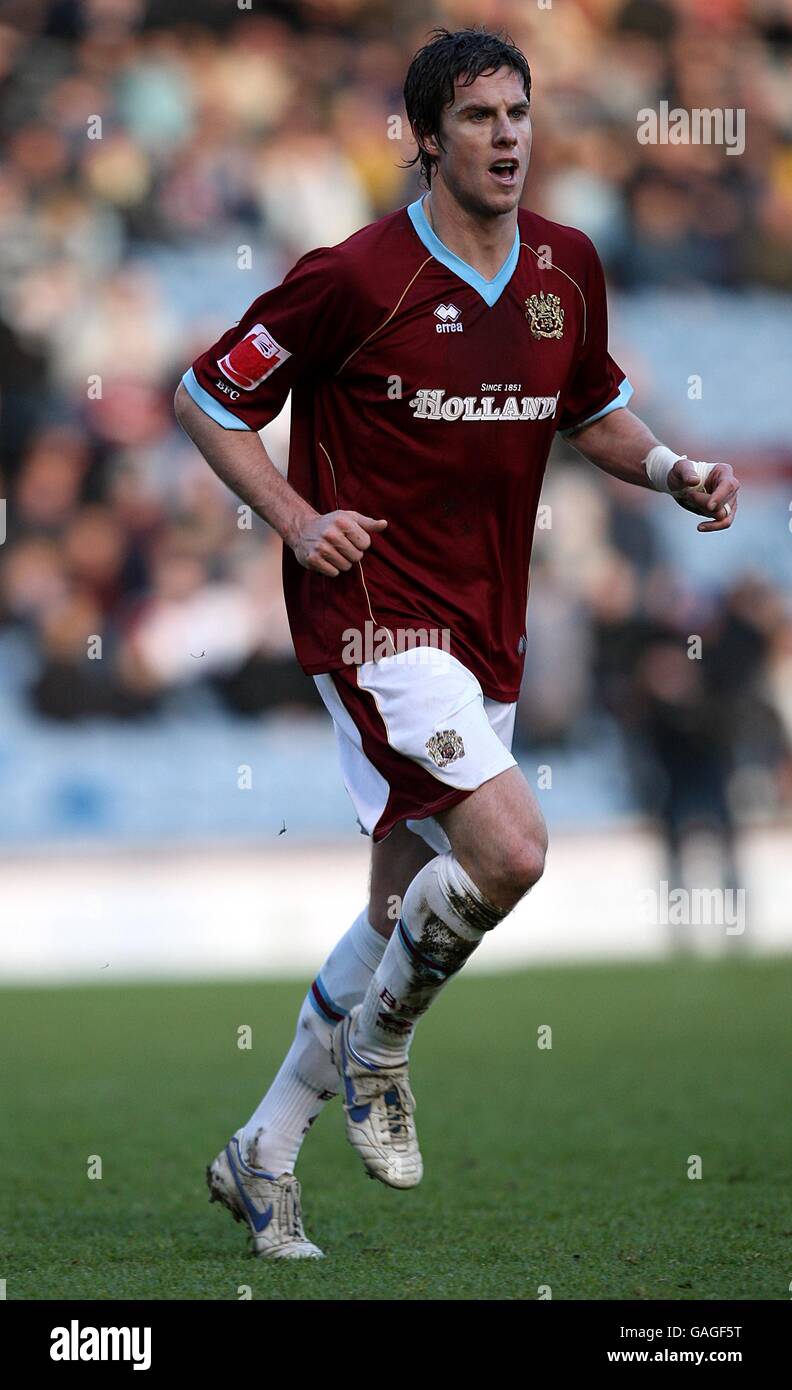 Soccer - FA Cup - Third Round - Burnley v Arsenal - Turf Moor. Andy ...