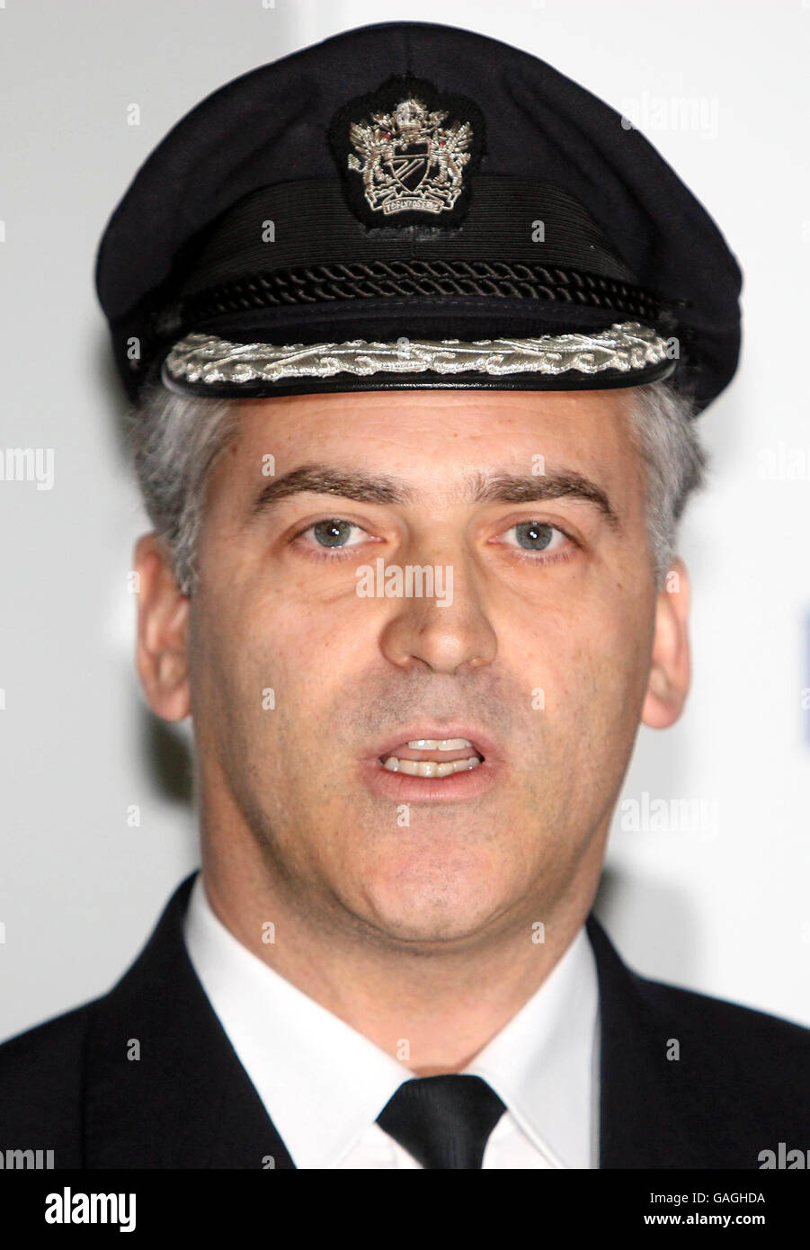 British Airways captain Peter Burkill, 43, talks about the crash ...