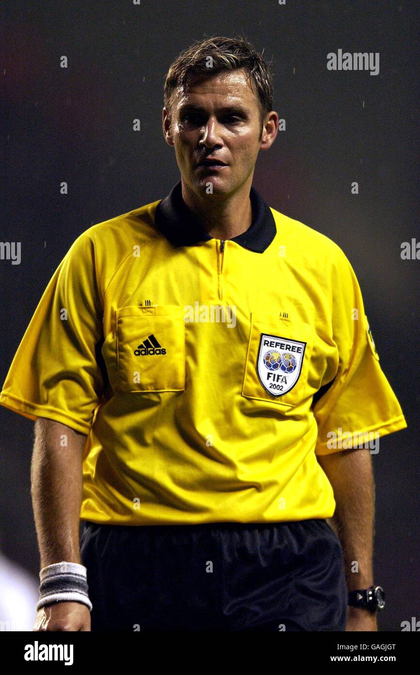 Alain hamer soccer referee hi-res stock photography and images - Alamy