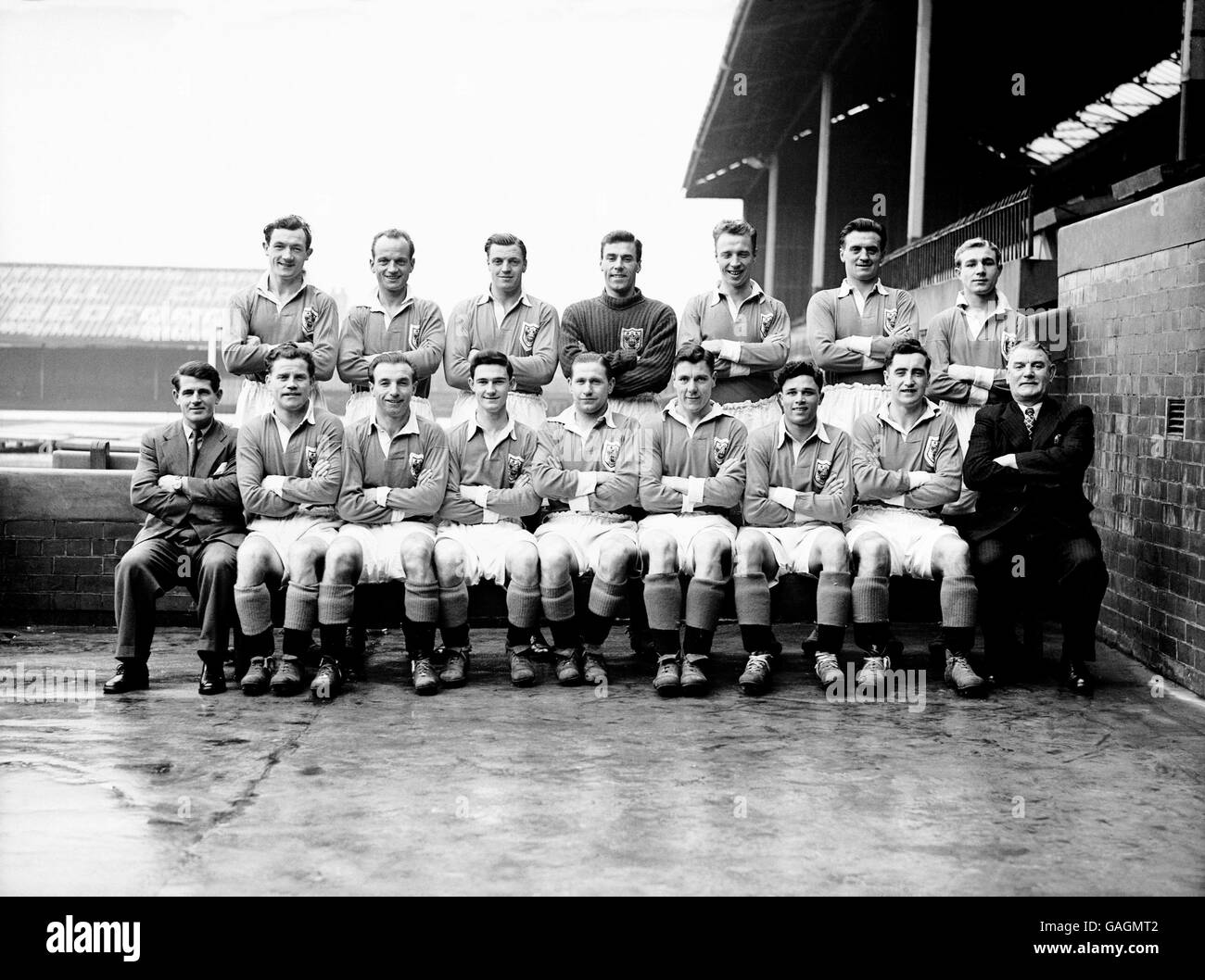 Stan mortensen blackpool manager Black and White Stock Photos & Images ...