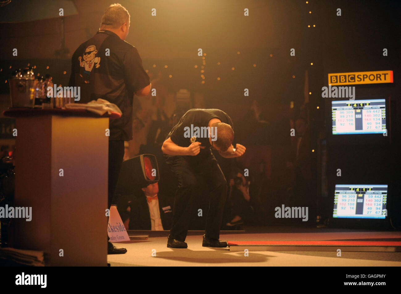 Mark Webster celebrates his quarter final victory over Darryl Fitton ...