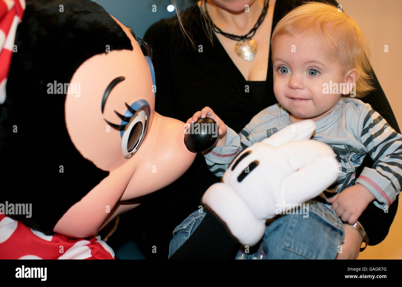 Walt disneys cartoon character mickey mouse hi-res stock photography ...