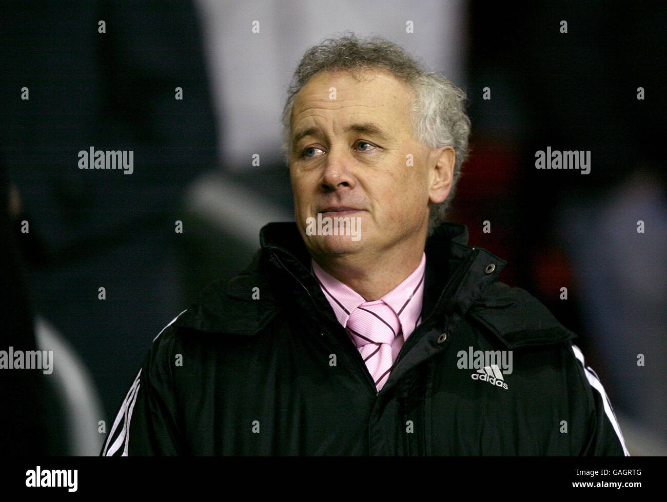 Liverpool chief executive rick parry hi-res stock photography and ...