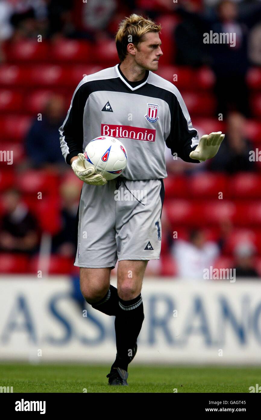 Stoke citys goalkeeper neil cutler hi-res stock photography and images ...