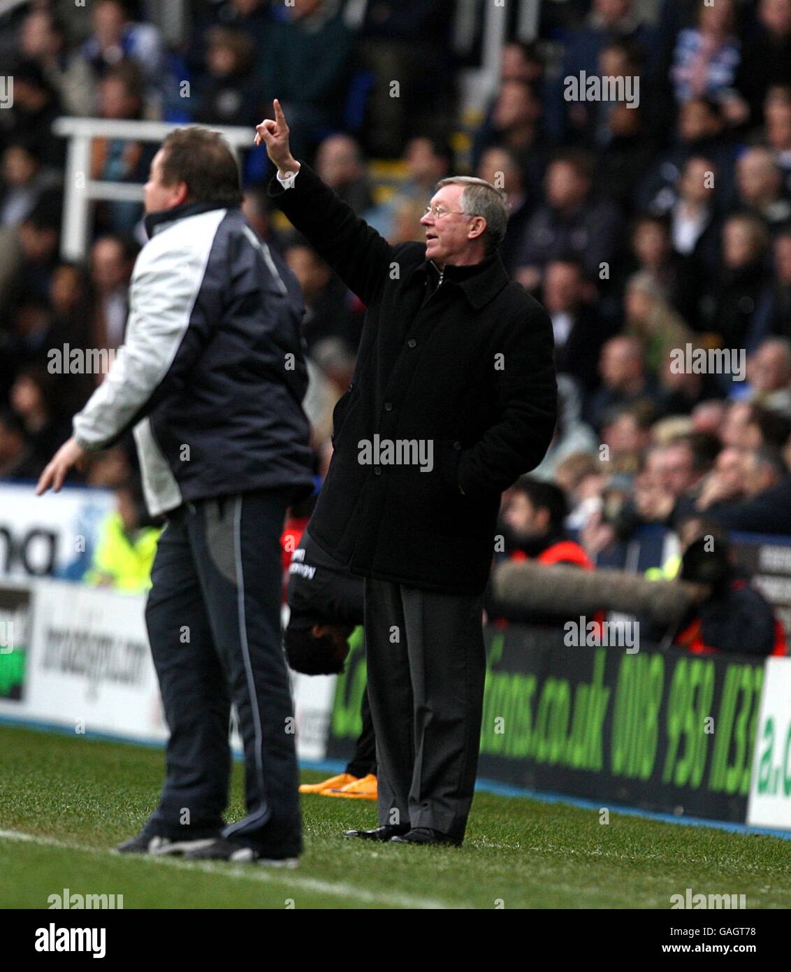 Manchester United manager Alex Ferguson on the touchline Stock Photo ...
