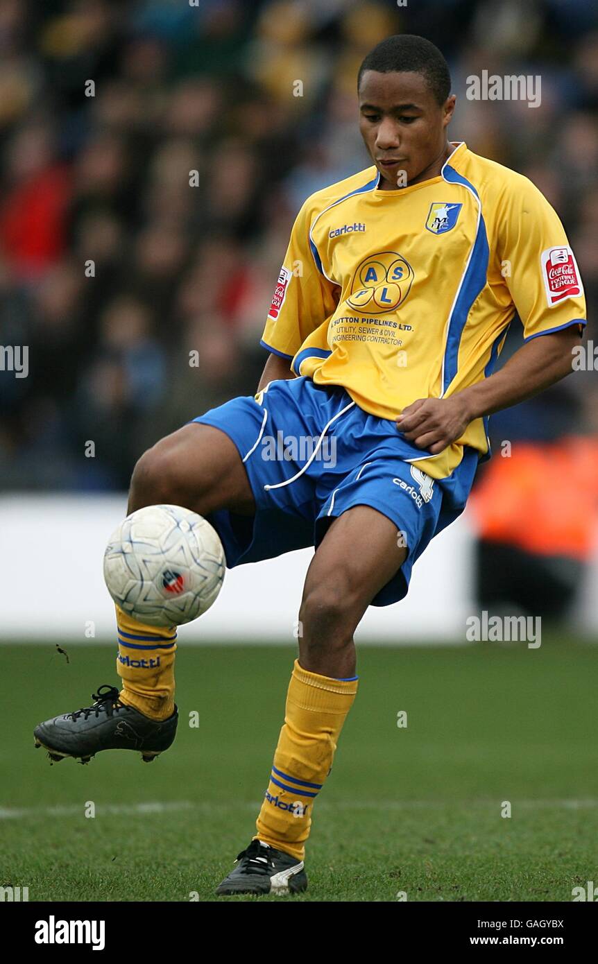 Mansfield town v middlesbrough hi-res stock photography and images - Alamy