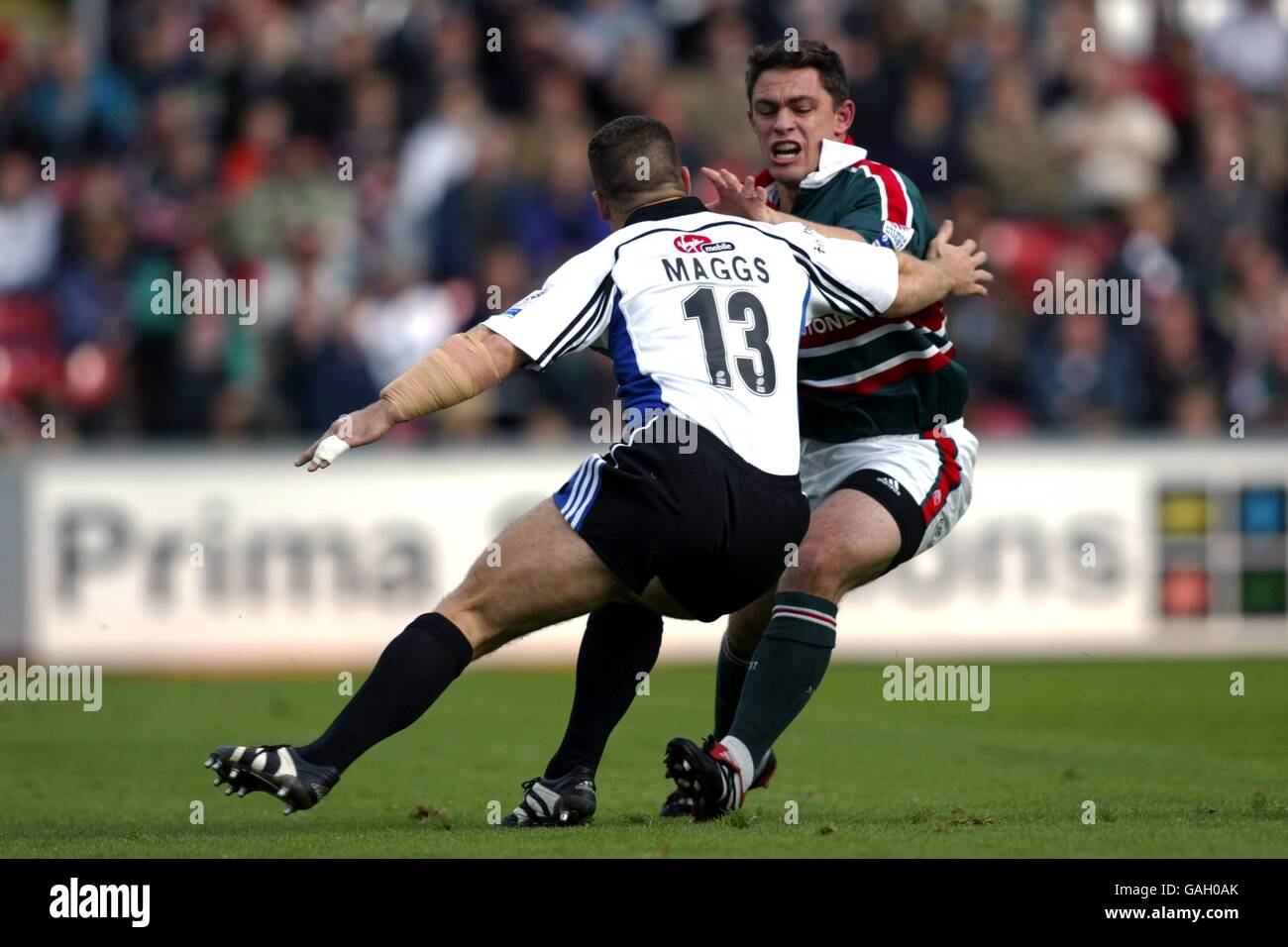 Sport rugby union action kevin maggs hi-res stock photography and ...