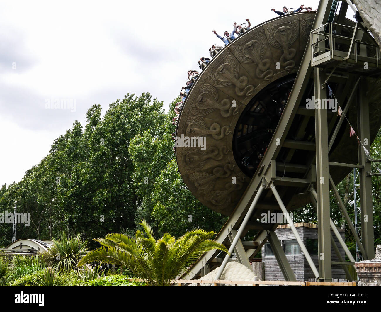 The Kobra ride at Chessington World of Adventures theme park Stock ...