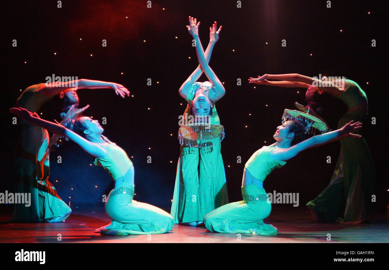 Renmin University of China dance troupe Stock Photo - Alamy