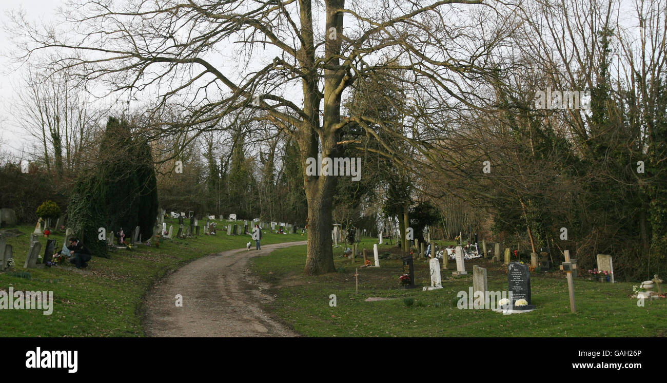 Nunhead Cemetery stock. Nunhead Cemetery in Nunhead, south-east London ...