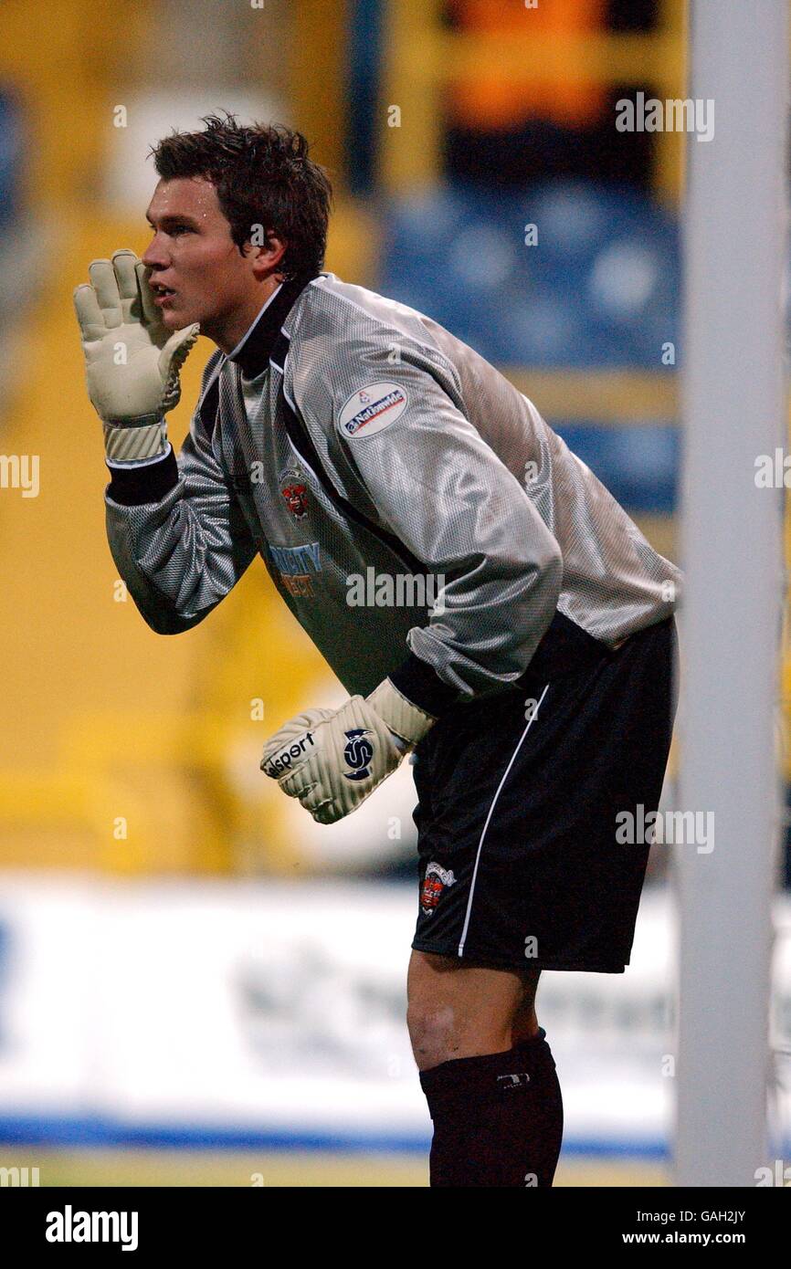 Goalkeeper phil barnes hi-res stock photography and images - Alamy