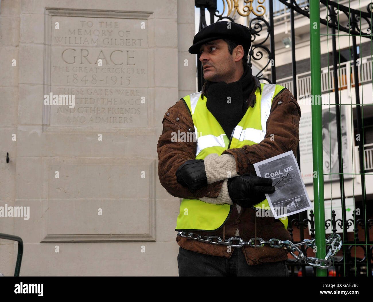 Grace gates lords cricket ground hi-res stock photography and images ...