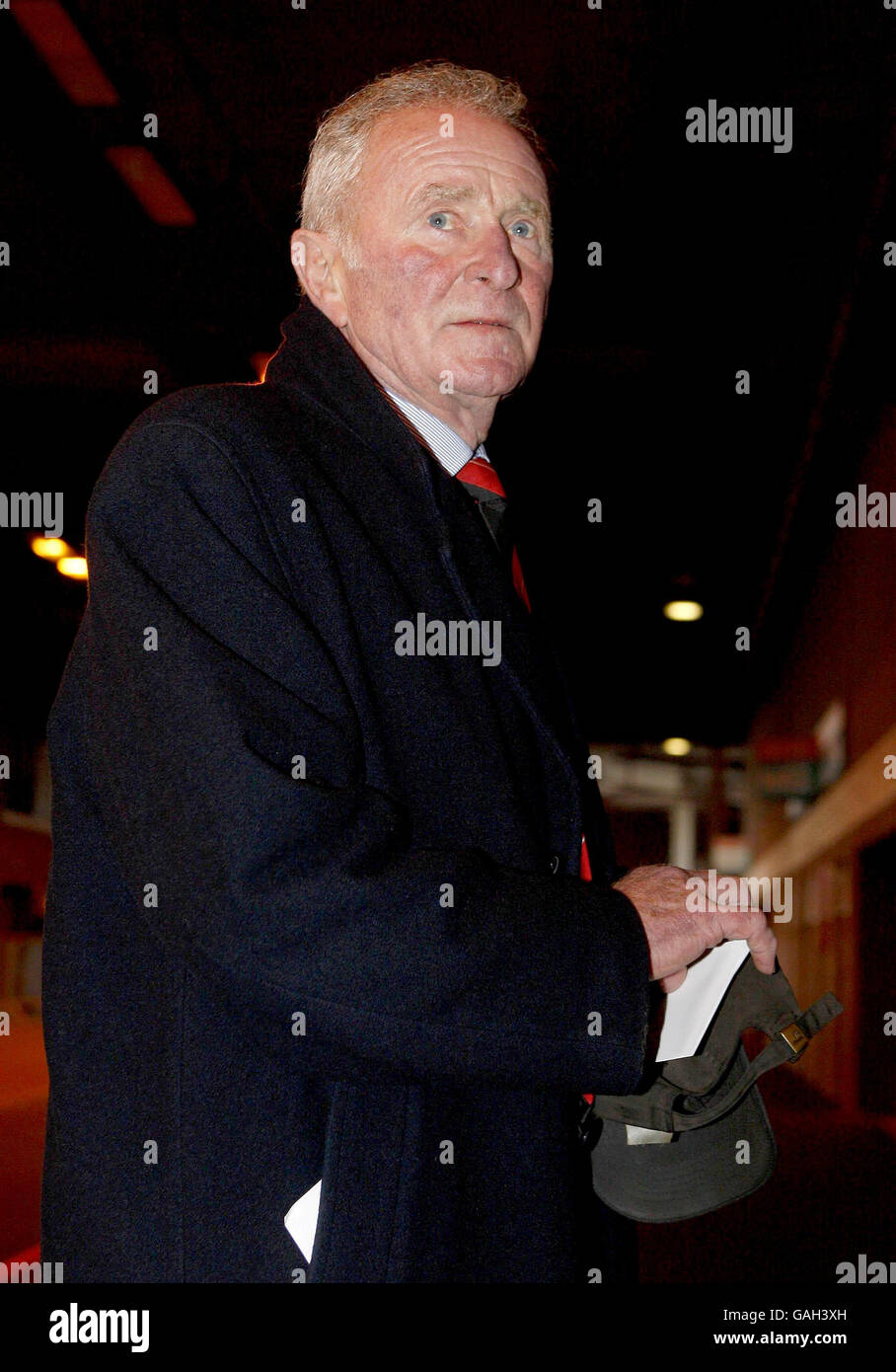 Harry gregg busby hi-res stock photography and images - Alamy