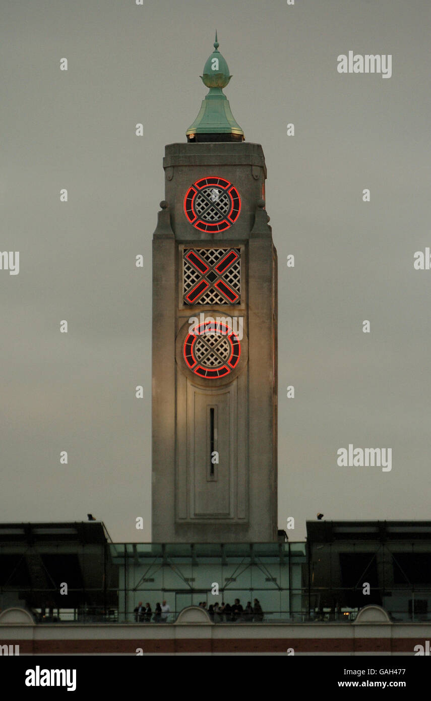 Buildings and Landmarks - The OXO Tower - London Stock Photo - Alamy