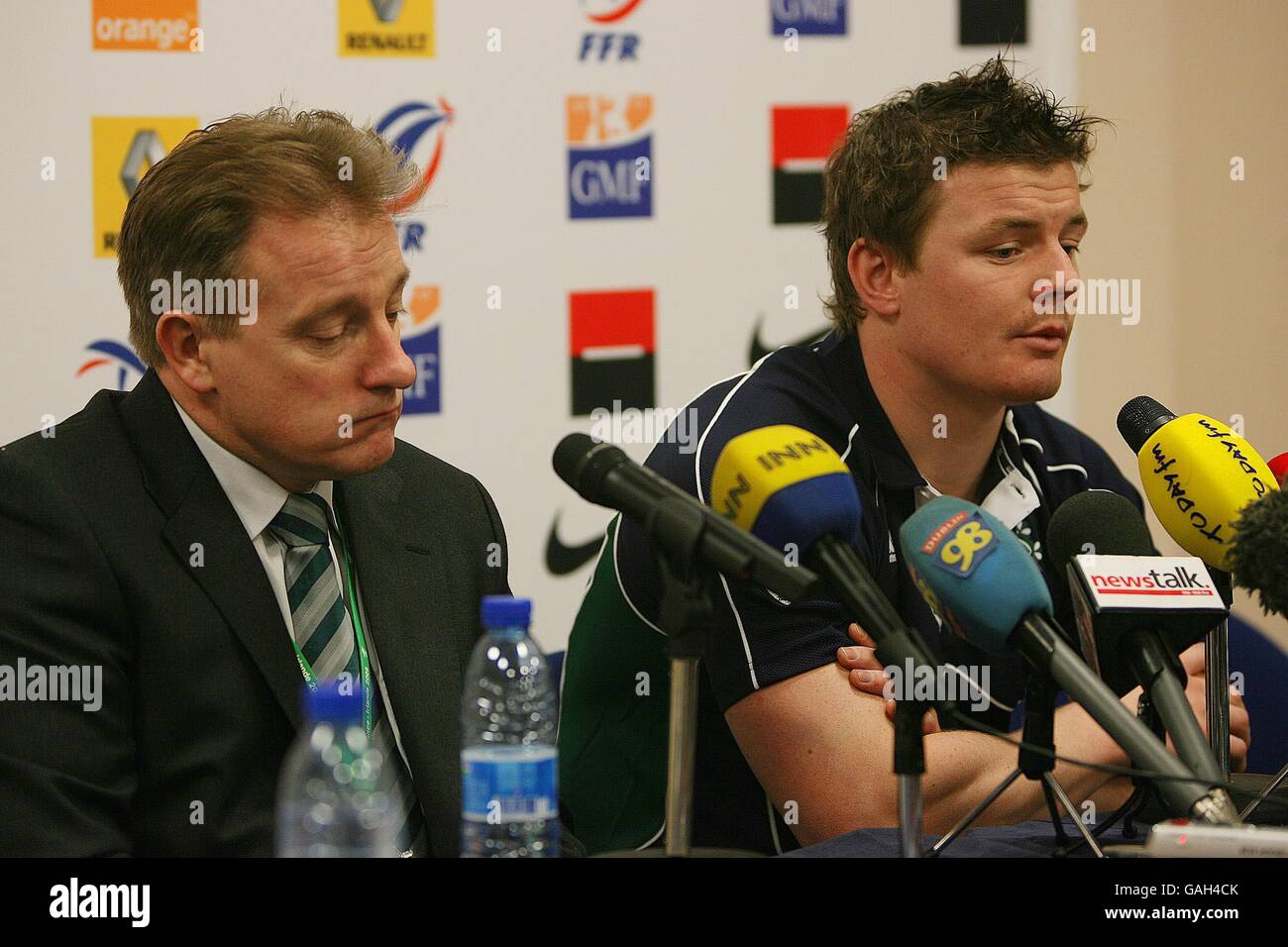 Ireland's coach Eddie O'Sullivan (left) and Captain Brian O Driscoll ...