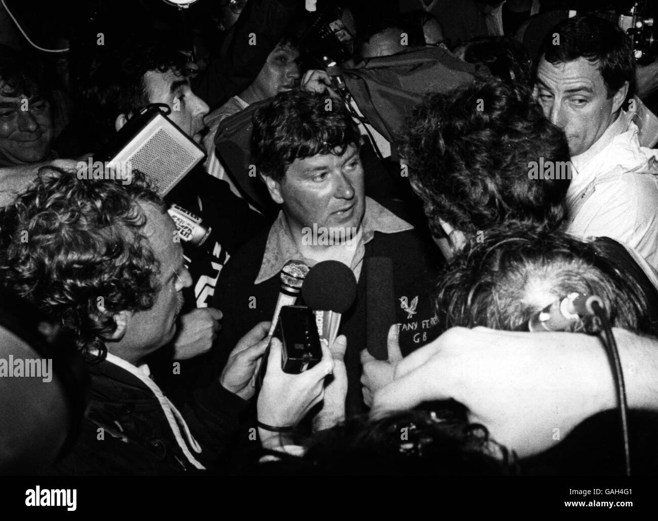 Chay blyth sailor hi-res stock photography and images - Alamy