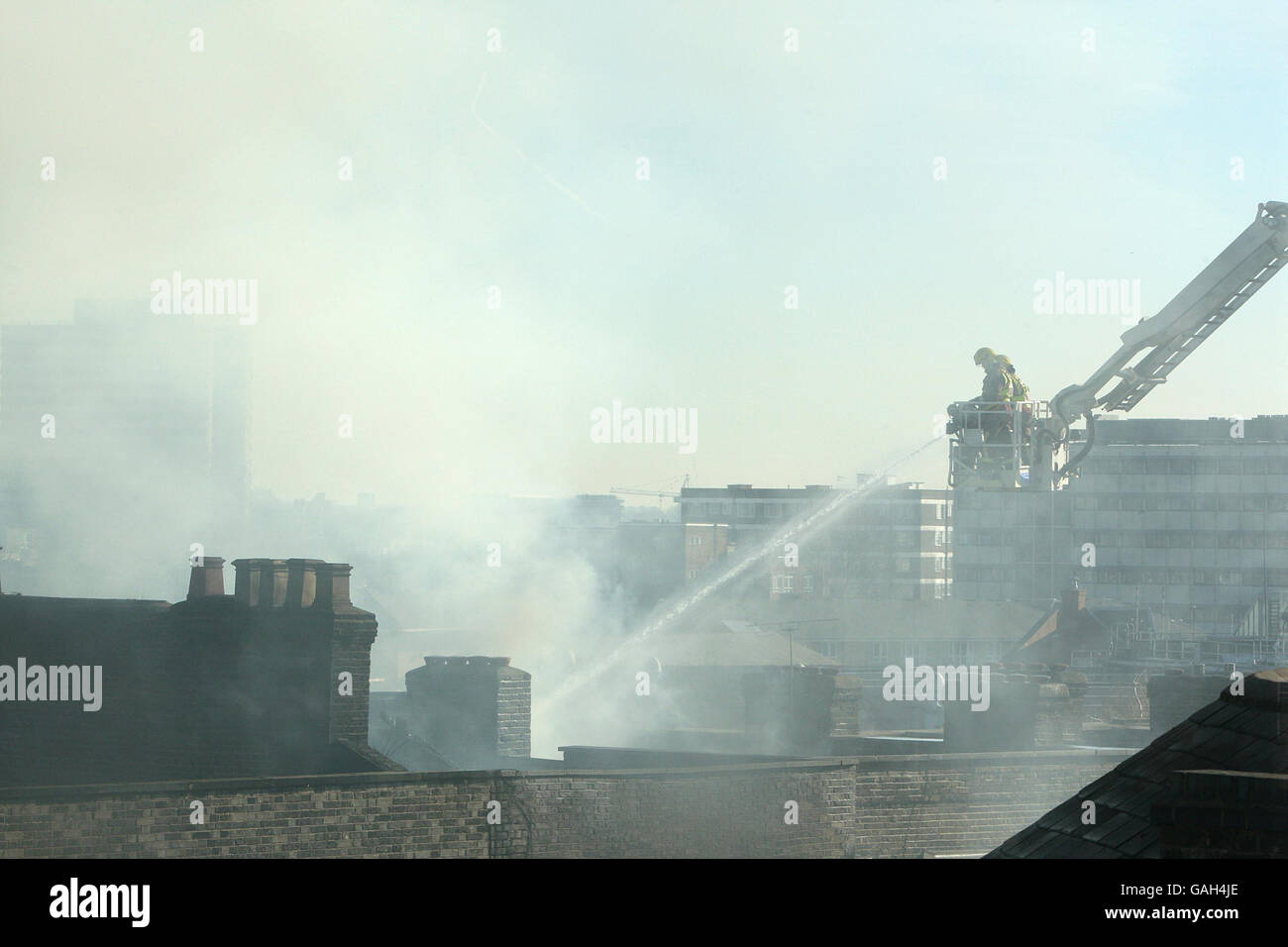 Major fire consumes famous market Stock Photo - Alamy
