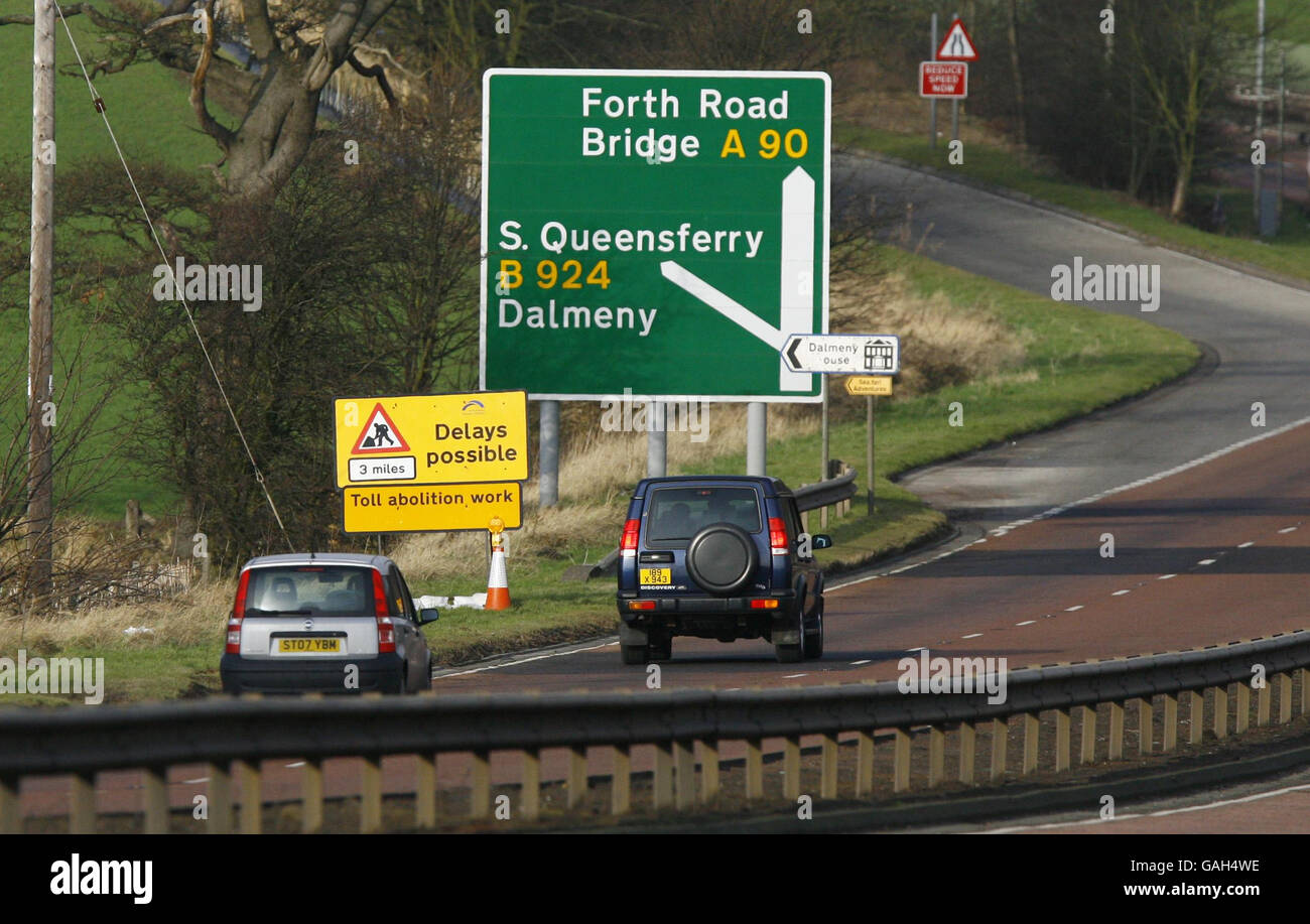 Forth road bridge sign hi-res stock photography and images - Alamy