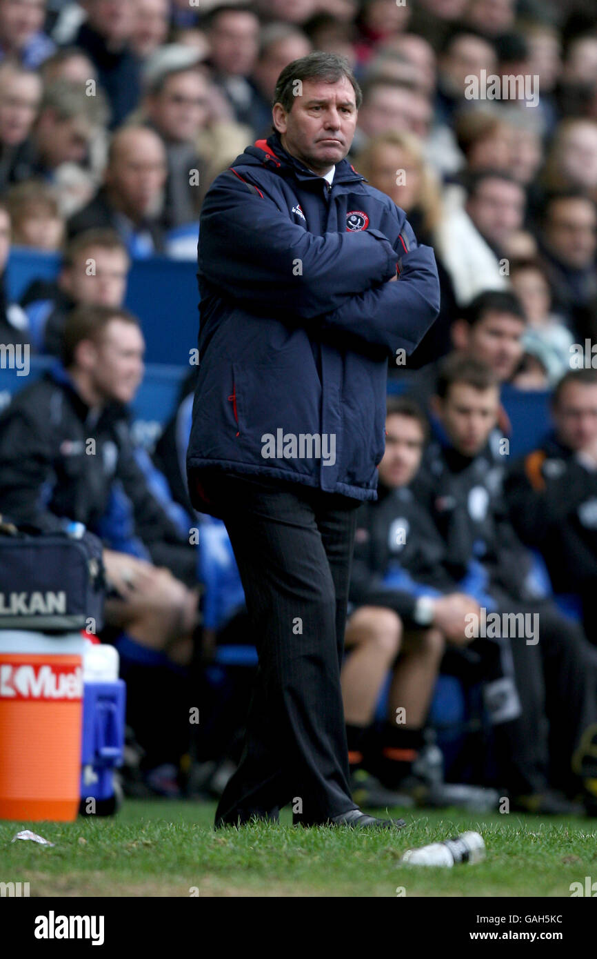 Football manager bryan robson hi-res stock photography and images - Alamy